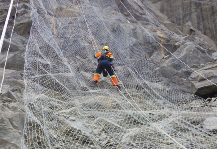 Rock Fall Netting for Enhanced Safety and Protection
